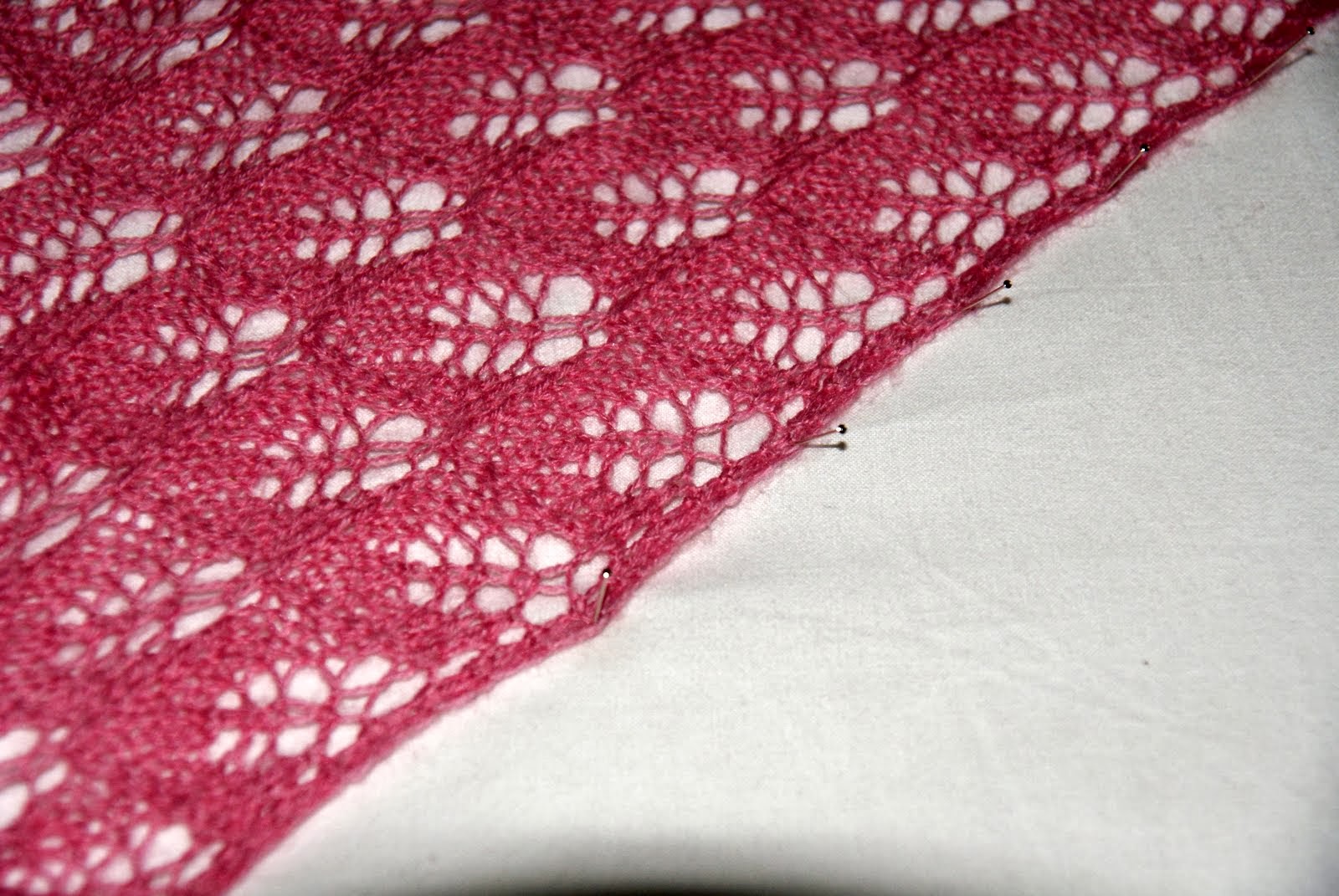 Nouli's place: Haruni shawl (by Emily Ross)