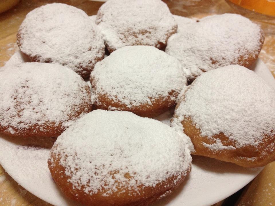 Mommy In The Kitchen: Basic Doughnut Recipe