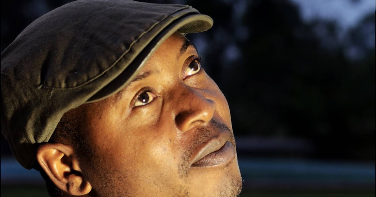 "O escritor angolano Gociante Patissa concedeu uma entrevista a Sky ...