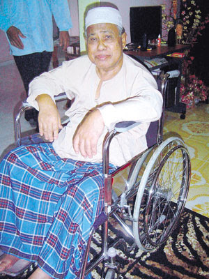 BAHASA ITU INDAH: Pak Matlob - pejuang sejati perkembangan tulisan jawi