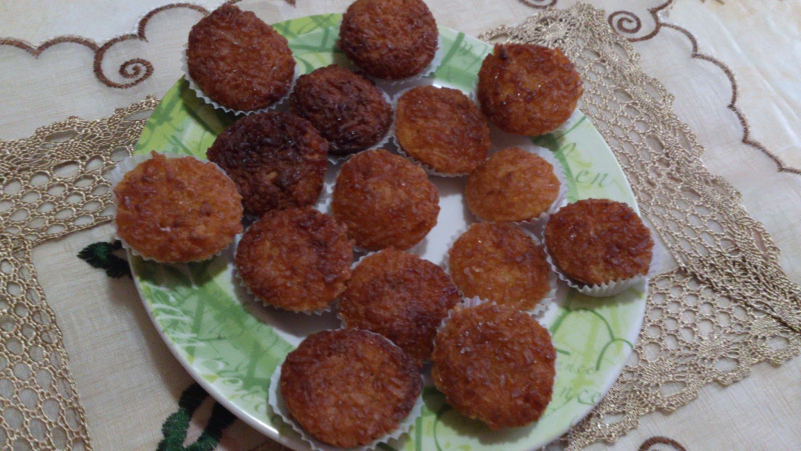 Sabores da Cozinha sem Glúten: Bombocado de coco...docinho de festa!!!