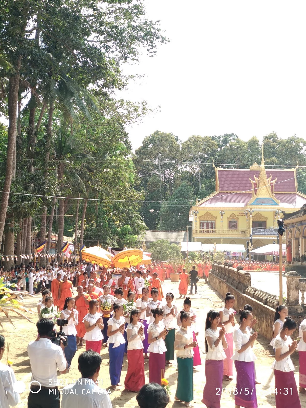 Người Khmer Trà Vinh: Chùa Leng