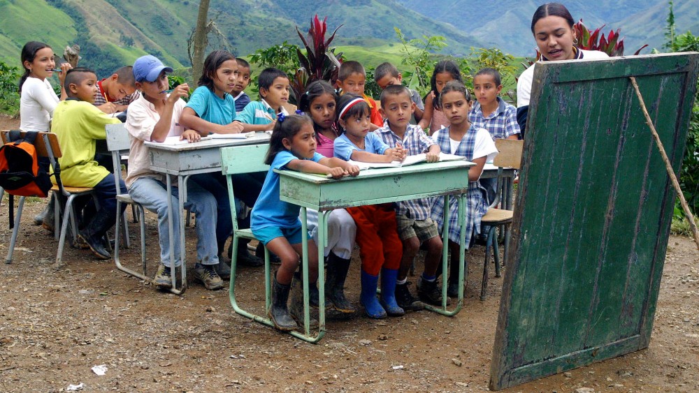 Revista Libre Pensamiento: La educación popular, camino de liberación