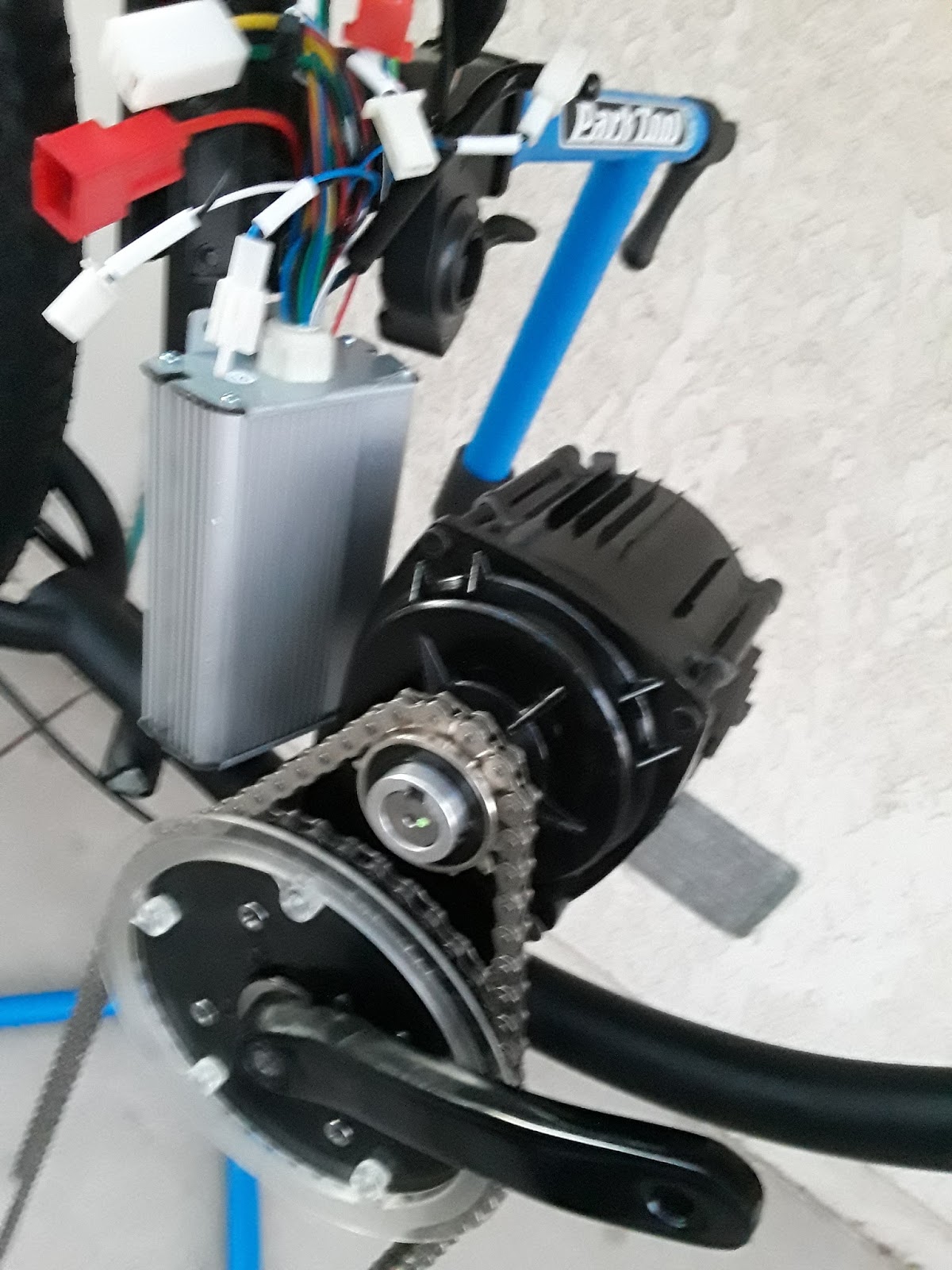 Duke's Moto Electric: 3000W Cyclone Assembly Day (Part One)!