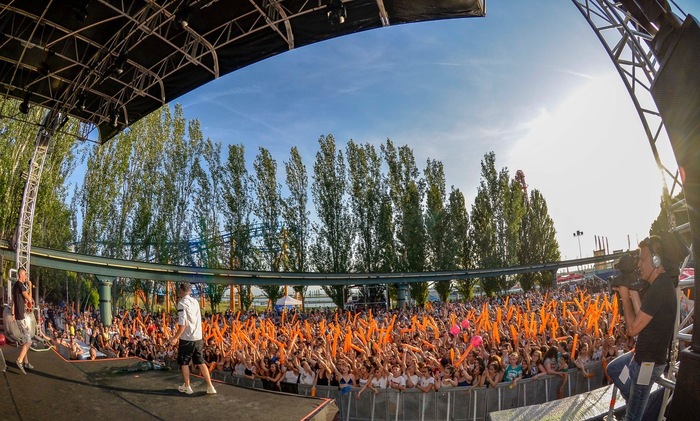 NickALive!: Nickelodeon Italy's Third Annual SlimeFest A Slime-Tastic ...