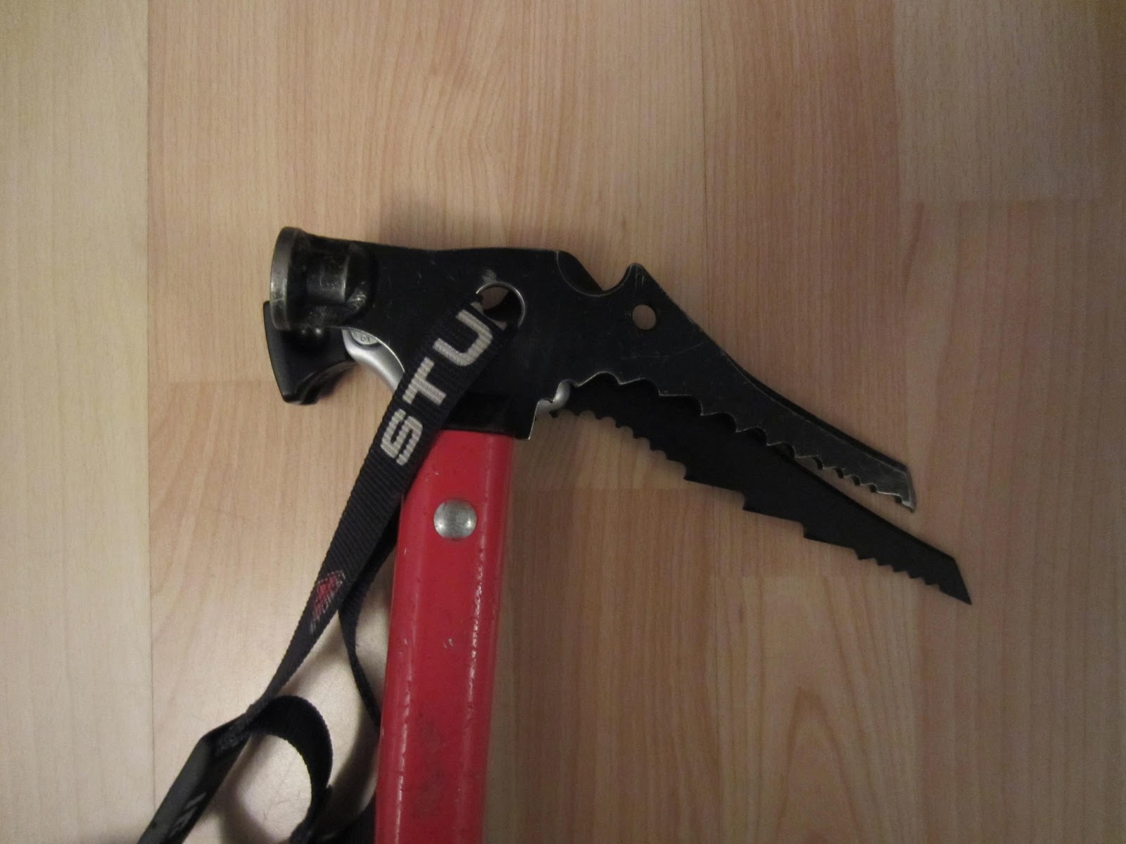 Trepallina - MasLlinaQueTrepa: Stubai Hornet vs DMM Fly