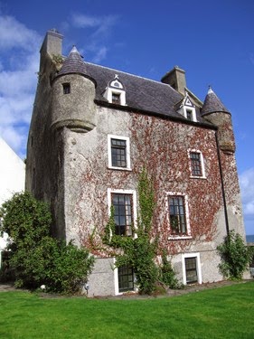 Lord Belmont in Northern Ireland: Ballygally Castle