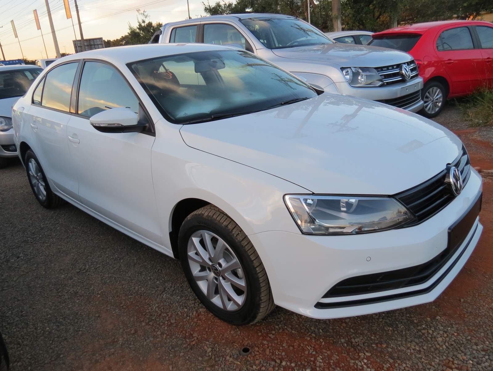 Jetta 2016 Comfortline de fabricação nacional chega às lojas