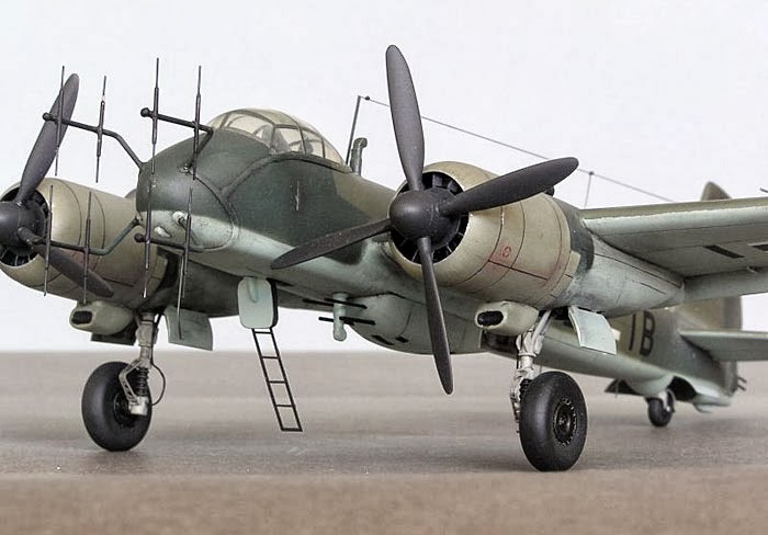 Hobby: Junkers Ju-89-Din ianuarie anul 2002 Unicraft introduce un nou ...