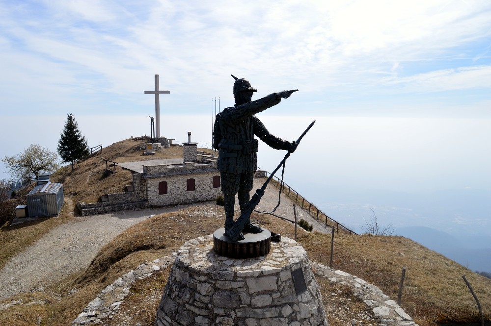 Escursione alle trincee del Monte Palon da Possagno - Montagna di Viaggi