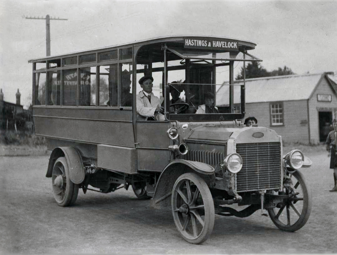 transpress nz: 1909 Dennis Bus
