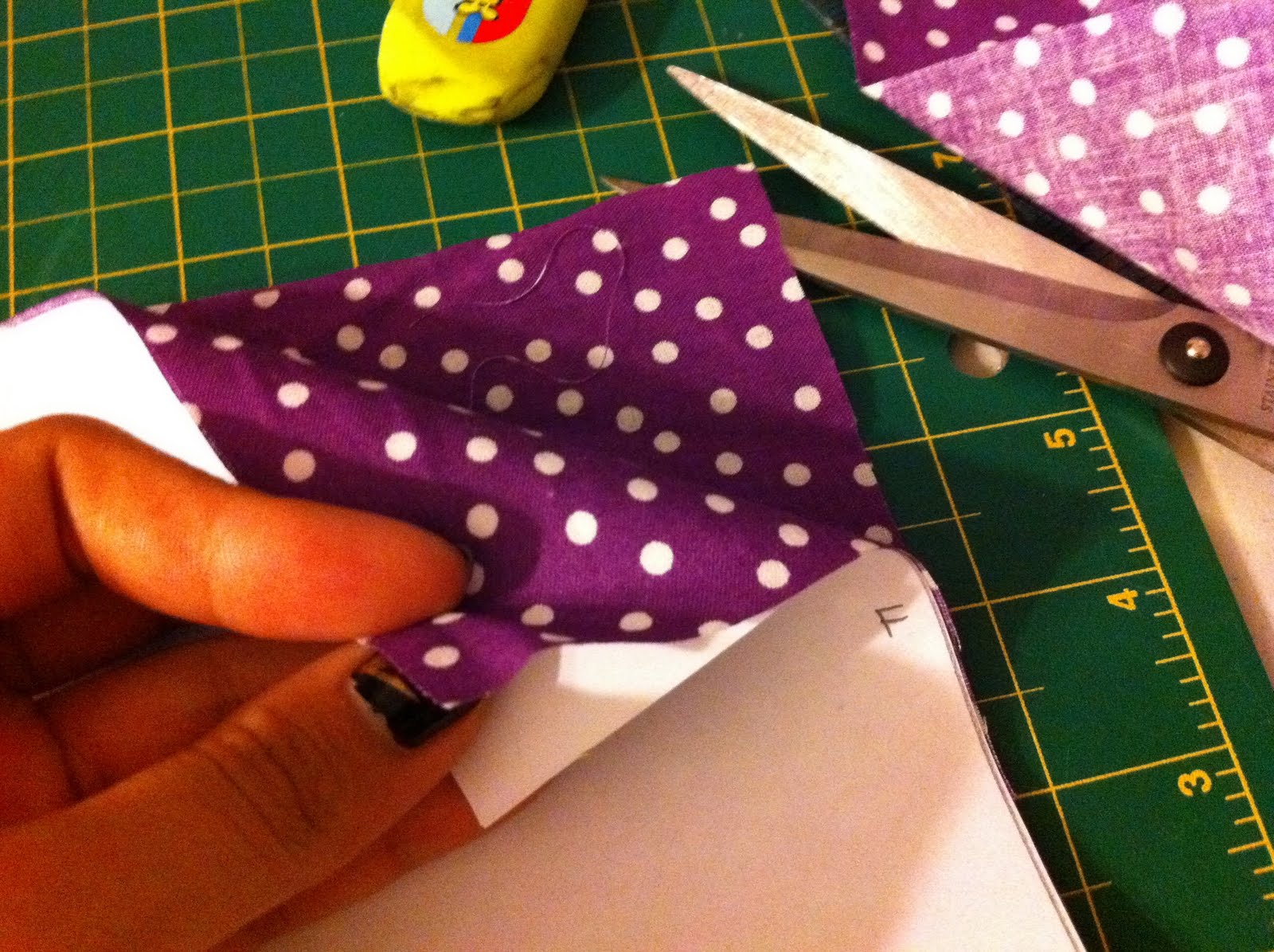 Randomly Taylor'd: Ruffle Purse *Tutorial*