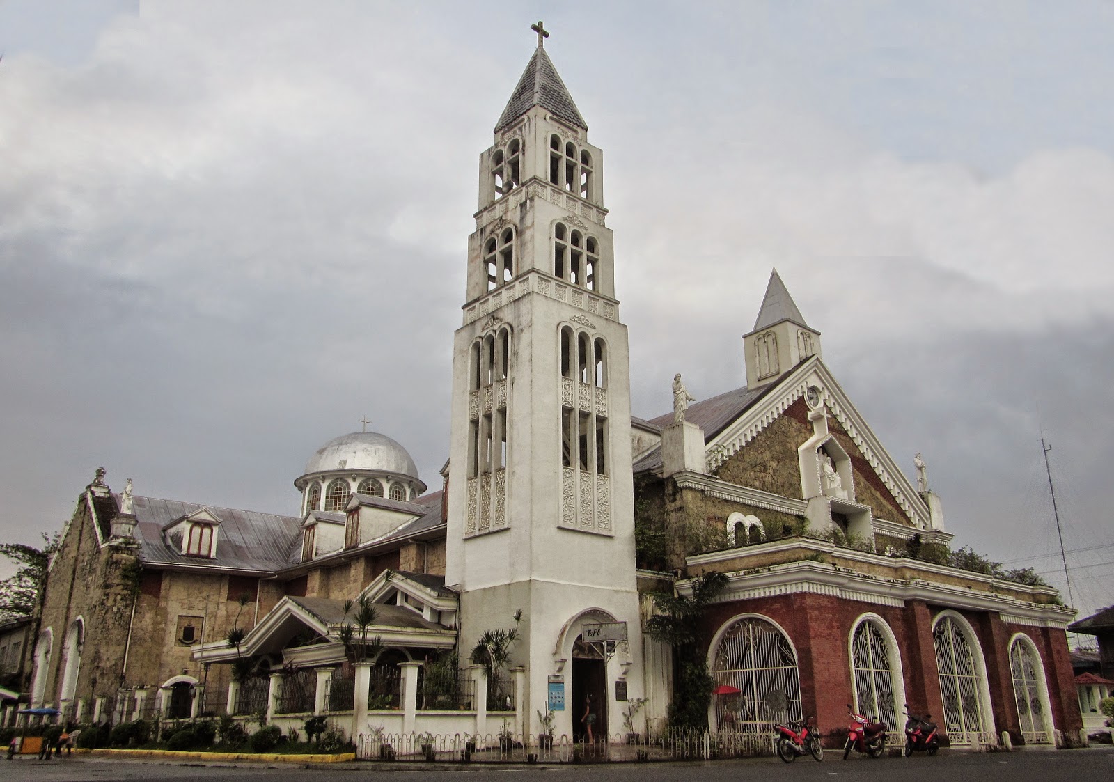 LEXICAL CROWN: SAINTS PETER AND PAUL CATHEDRAL (CALBAYOG CITY)