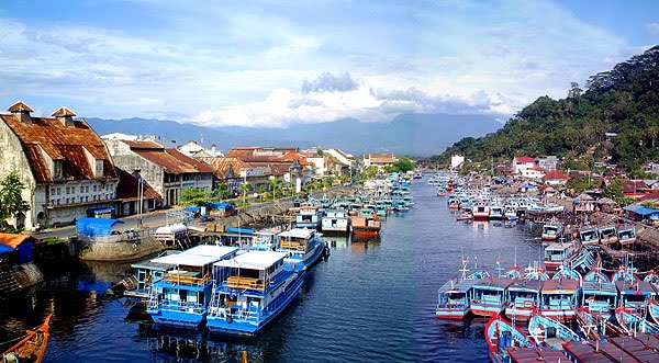 Padang History - Padang Travel Guide