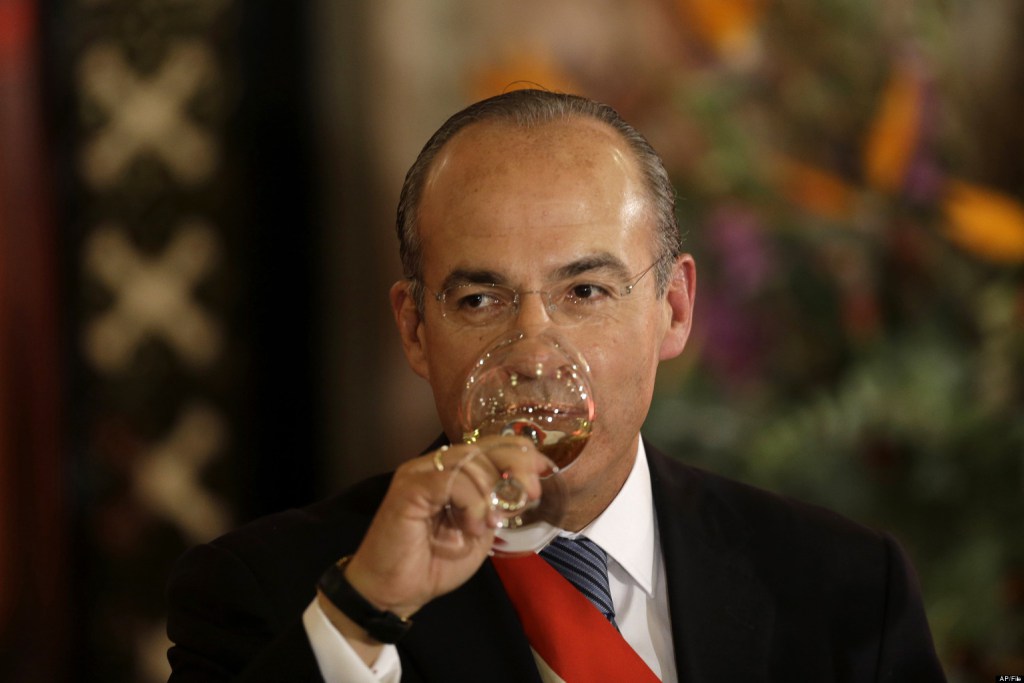 Mexico: Felipe Calderón sí encubrió a narcos en su sexenio - Agaton