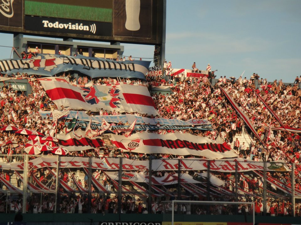 Te Amo River Plate: Populares agotadas para el Miércoles
