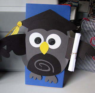 Jen's Happy Place: Lots and Lots of Graduation Owls!