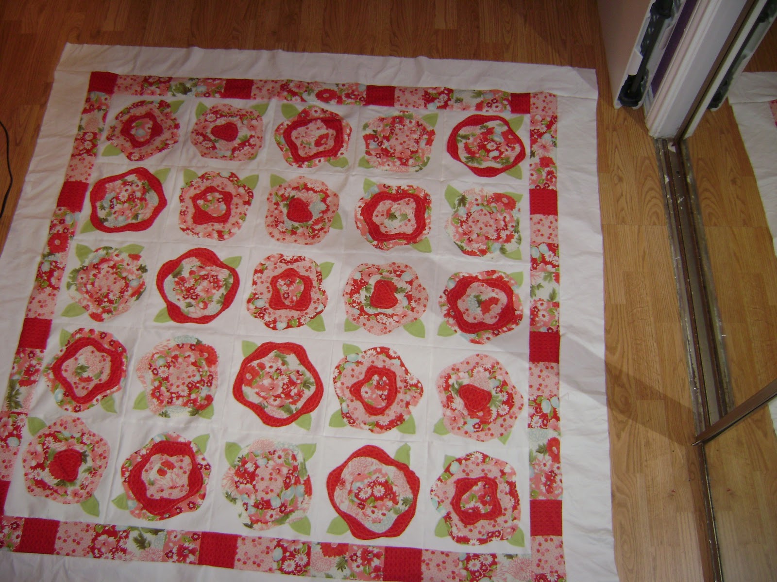 Stacie Thinks She Can: French Roses quilt top completed
