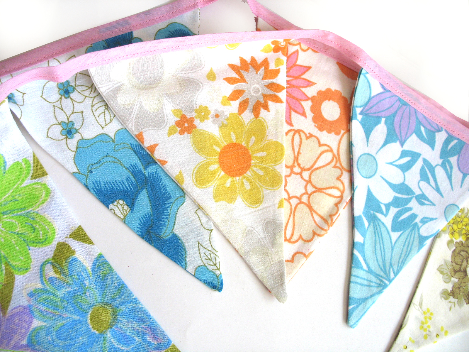 Merry-Go-Round Handmade: More Retro floral Vintage Flag Bunting added ...