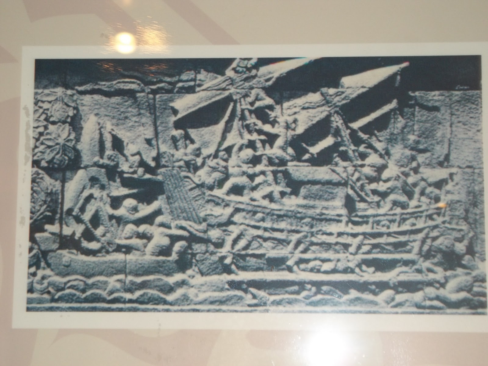 Sejarah Indonesia UJP 2012: UAS Louisa perahu cadik borobudur (museum ...