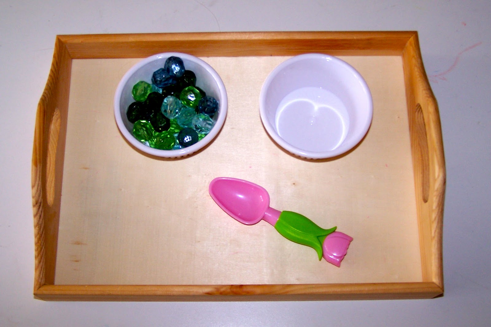 The Princess and the Tot: Letter Gg - What's on the Tray?