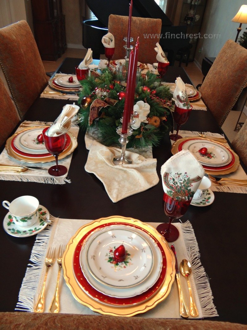 The Nest at Finch Rest: Christmas Dinner Tablescape