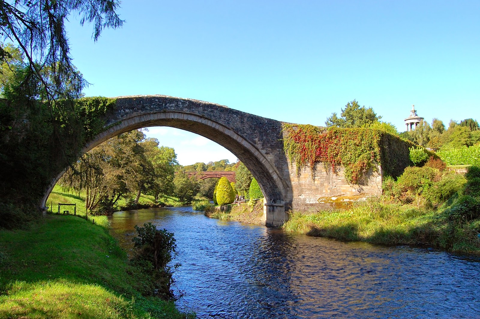 Coloring Without Borders: Tam o' Shanter and the Brig o' Doon