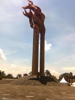 Tugu-Tugu di Indonesia