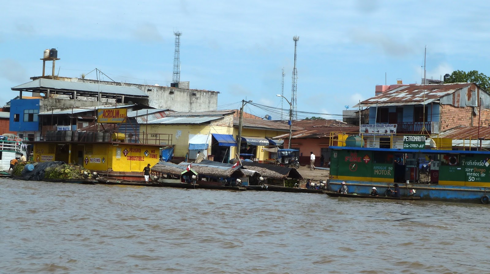 Multitasker: Nauta - a Peruvian jungle city