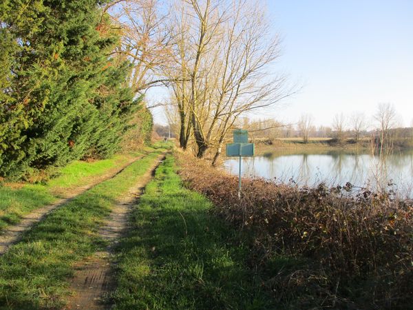 Sud-ouest Toulousain Randonnées: LONGAGES : Lac de la Linde