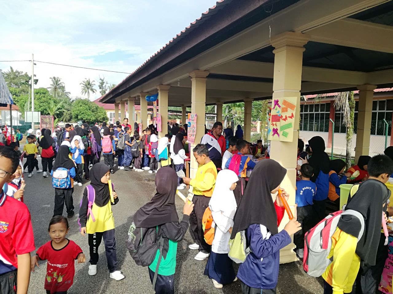 Sekolah Kebangsaan Parit No 5: HARI KEUSAHAWANAN SKPN5 01/10/2017