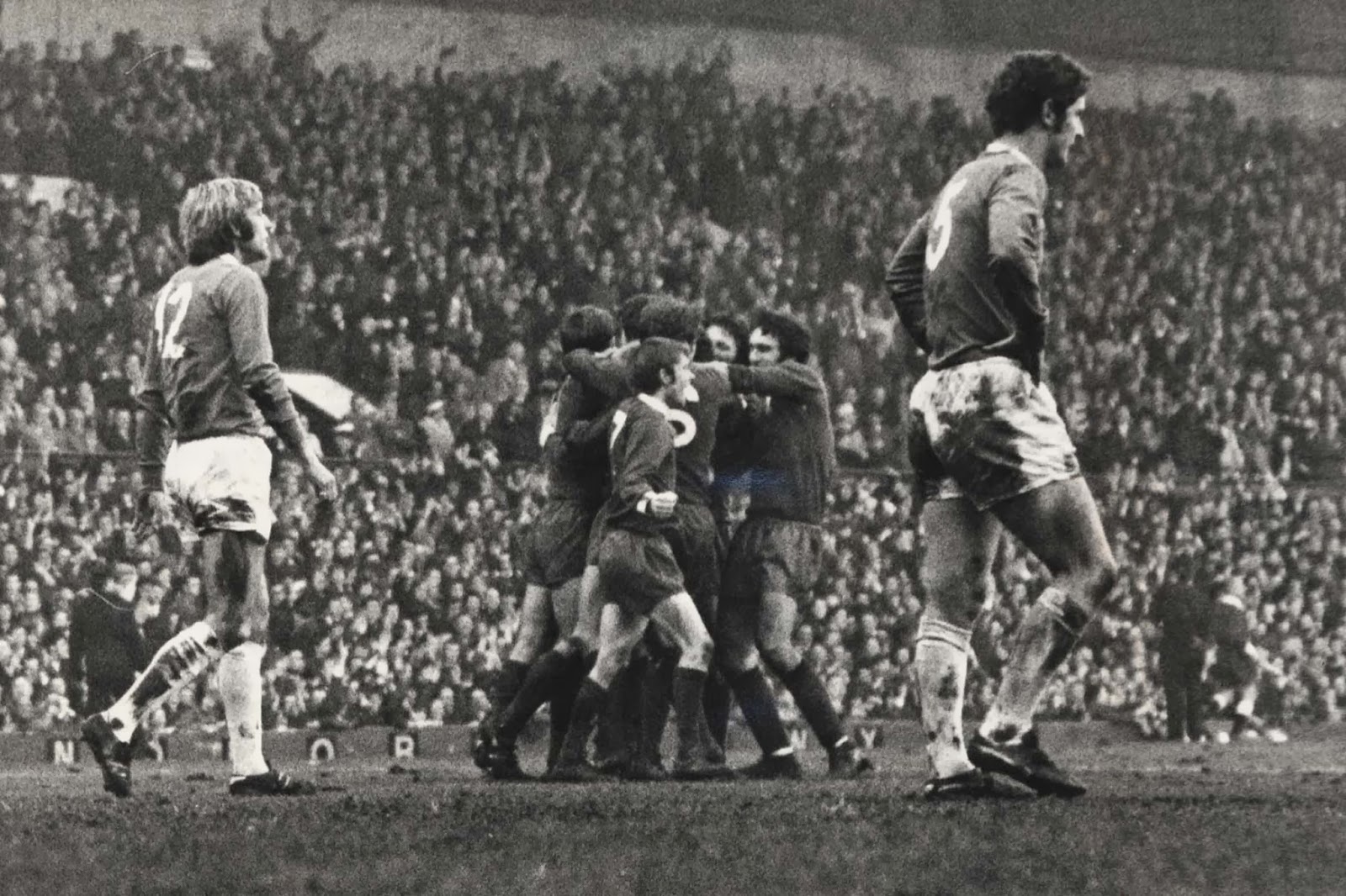 Liverpool Rewinds: El gran Merseyside Derby de Chris Lawler. - ESTO ES ...