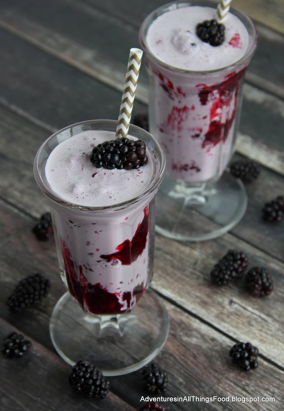 Adventures in all things food: Blackberry Vanilla Bean Milkshakes