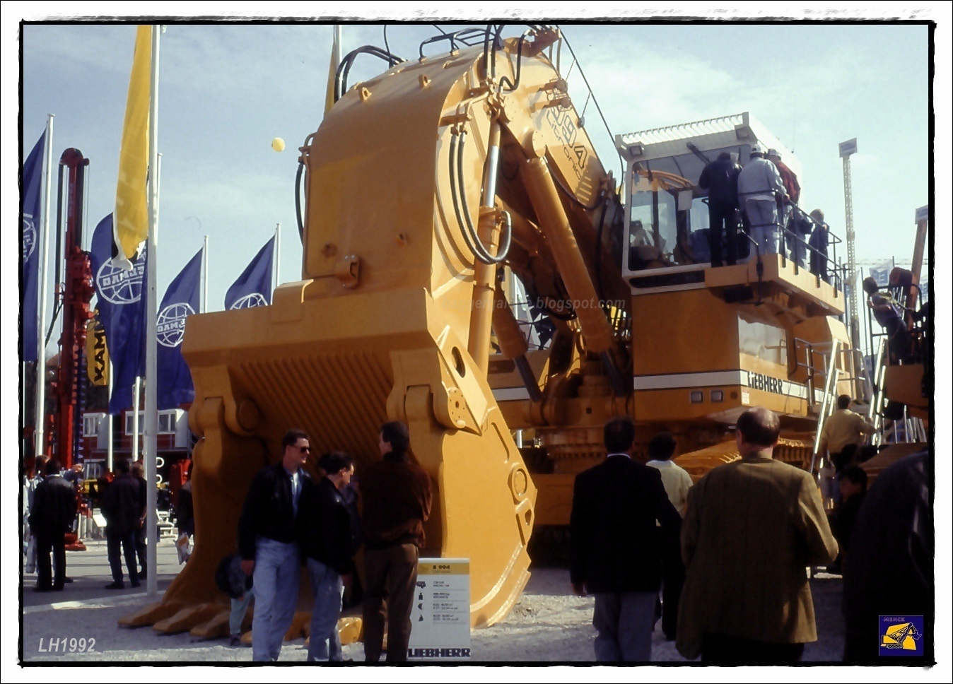 Bagger Galerie Construction Machines: Liebherr R954, R974, R984, R994 ...
