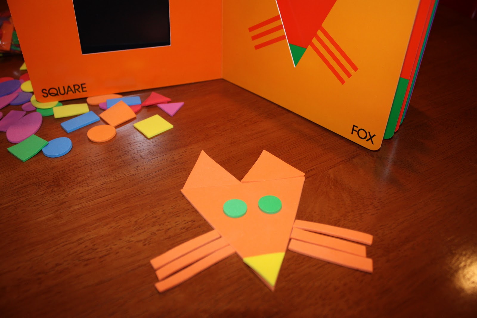 Patton's Bookcase: Color Zoo: Fun with Shapes