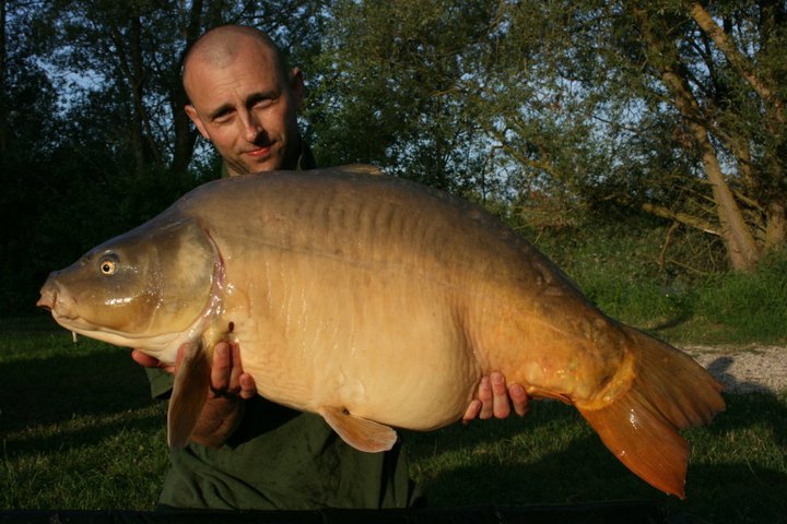 Carp fishing with Hortonfishing.com: Graviere de la Traque : Lee ...