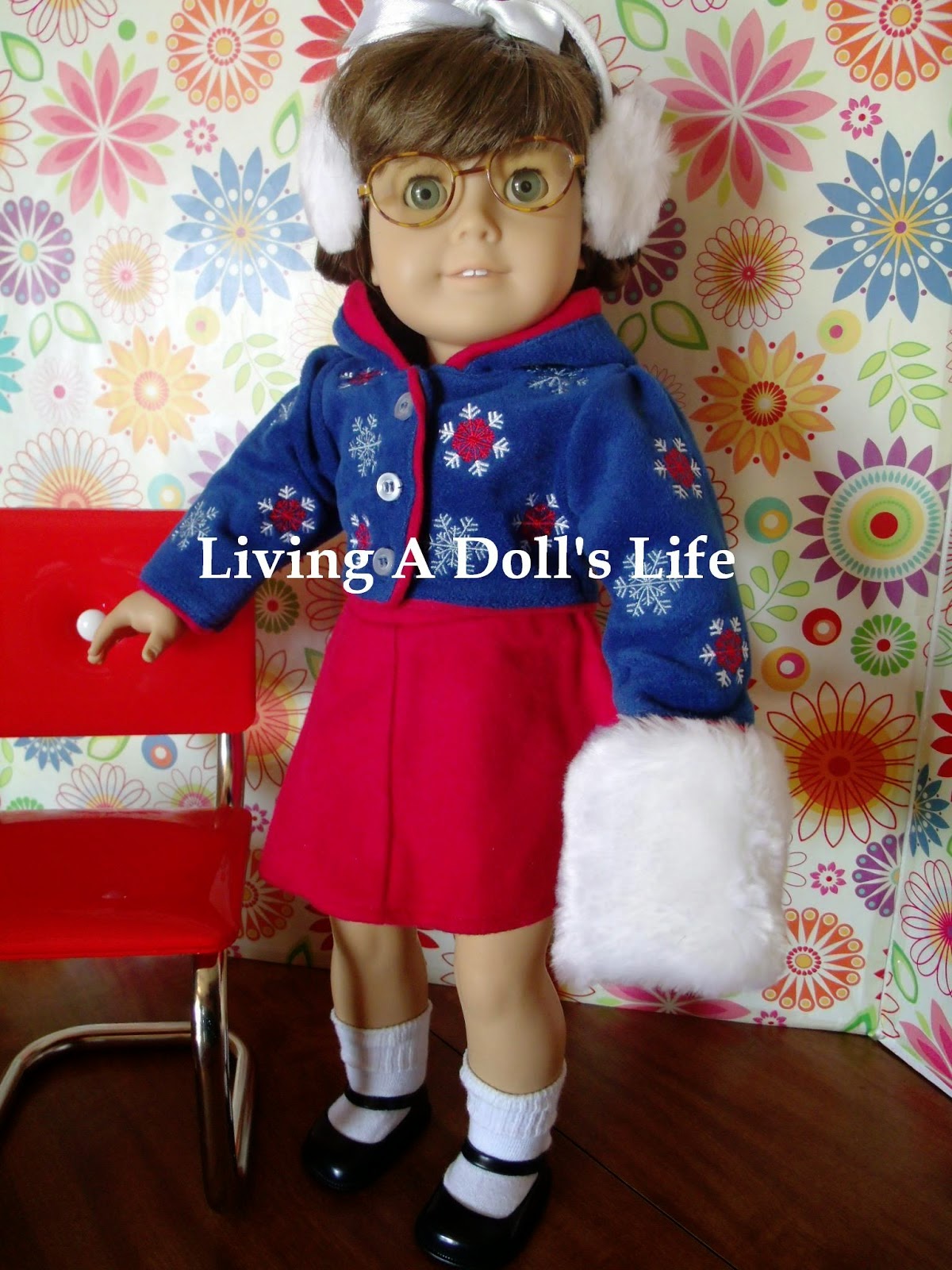 Living A Doll's Life : *Opening* New Molly Clothes