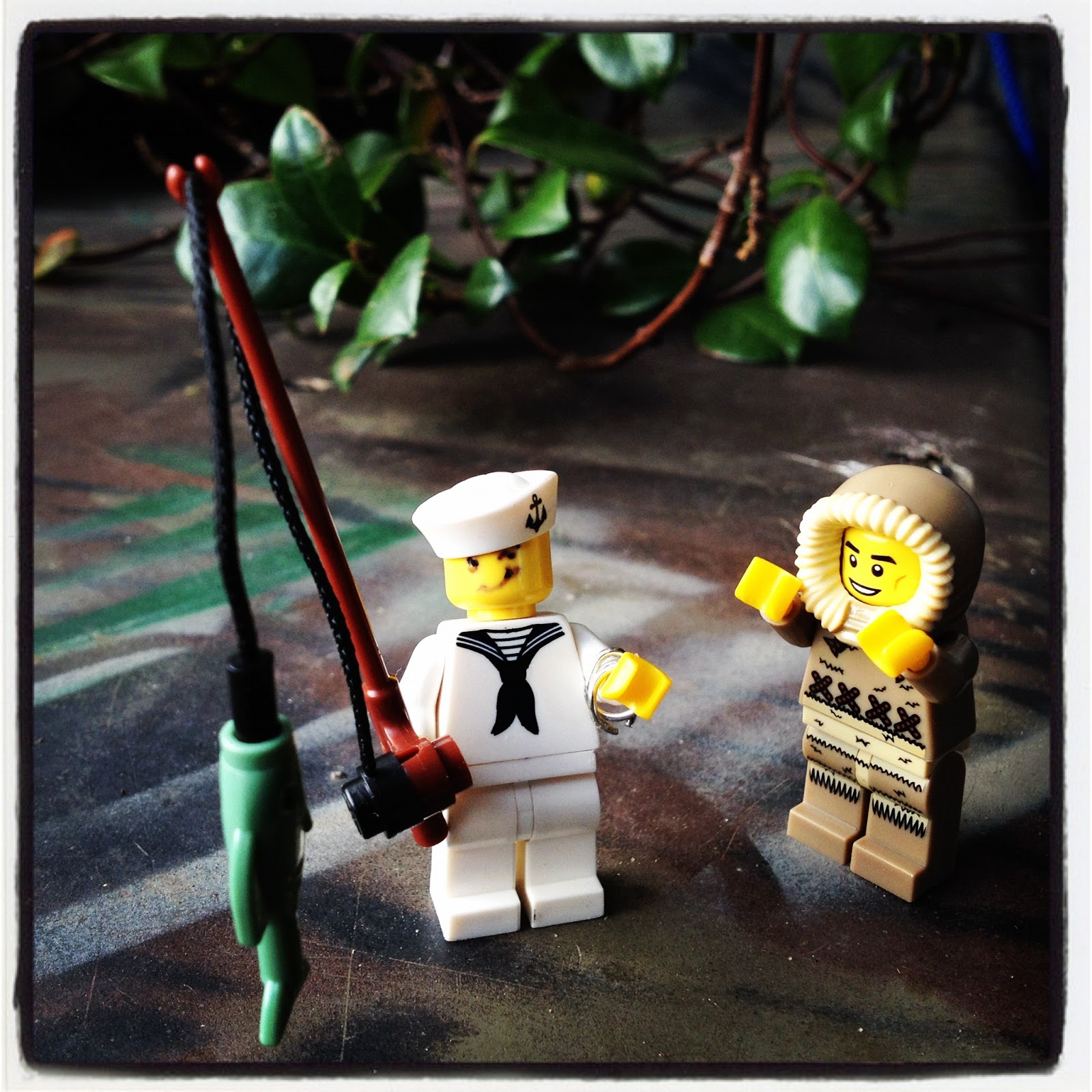 WobiSobi: Sunday with Sailor Sam. Adventures Outside.