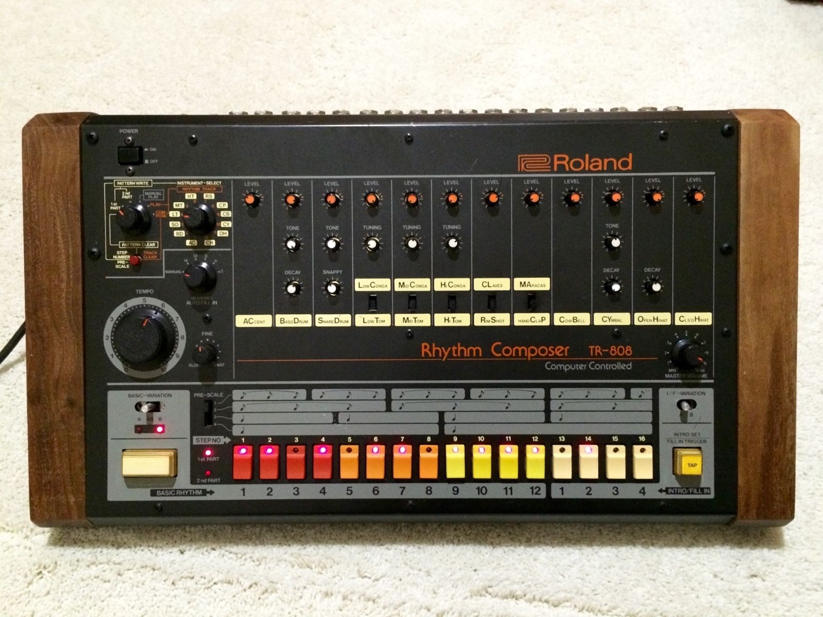 MATRIXSYNTH: Roland TR-808 Vintage Analogue synthesizer Drum Machine ...
