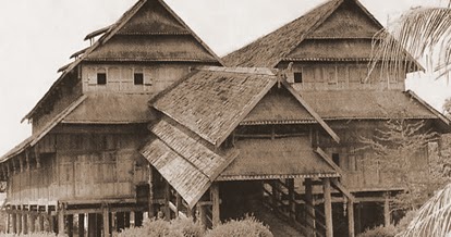 Keunikan Sejarah Rumah Adat Tradisional Loka Samawa Sumbawa Nusa ...