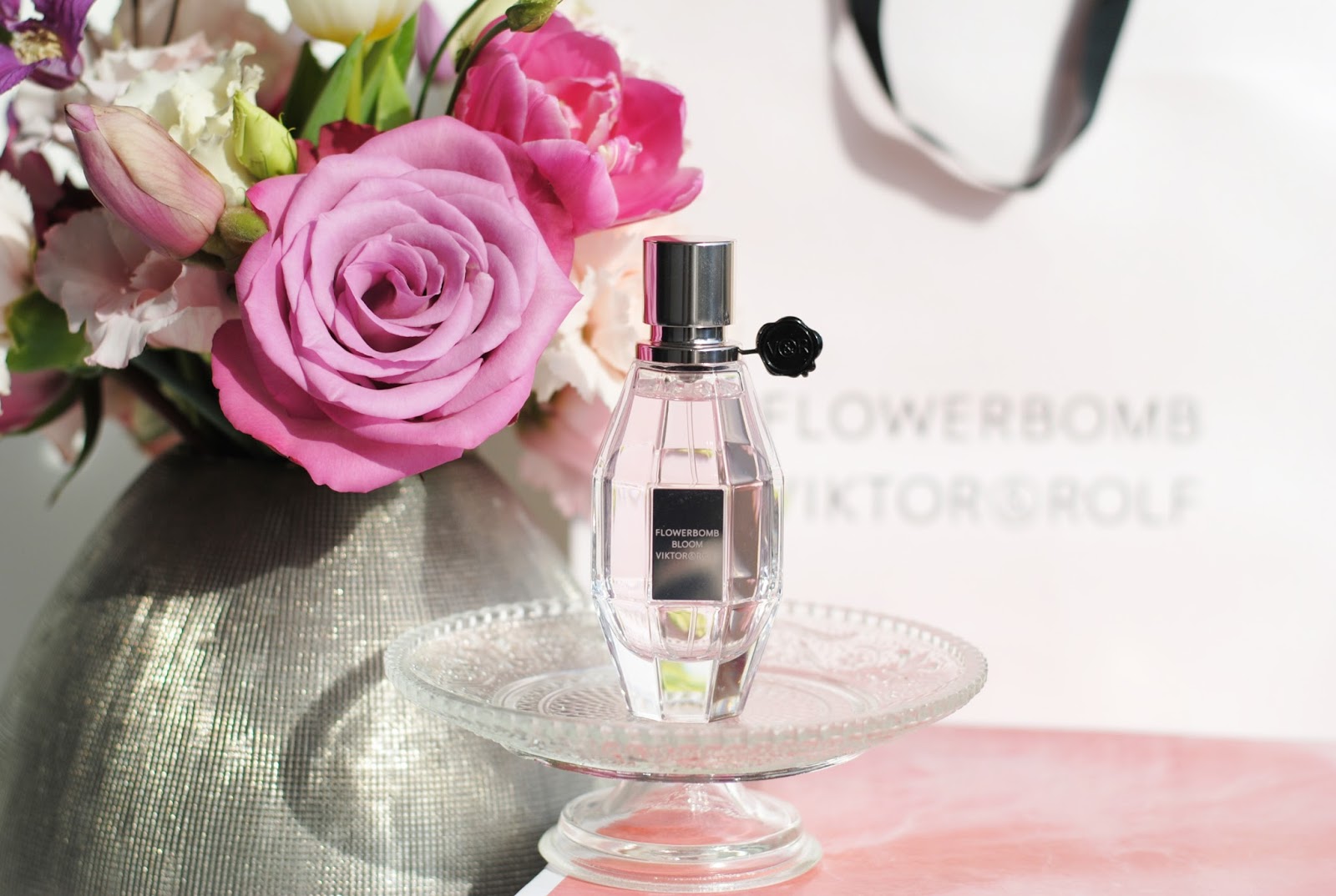 I AM A FASHIONEER: Viktor & Rolf - Flowerbomb Bloom