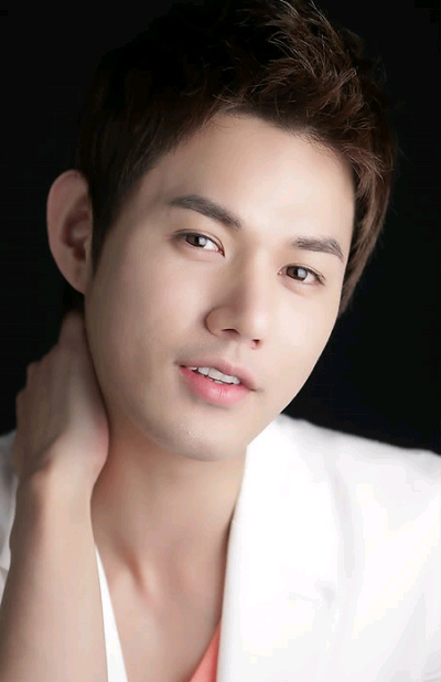 Jun Ji Hoo (전지후) Jeon Ji Hoo Profile and Biography 2013 ~ CELEBRITY STATUS