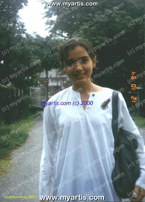 MYARTIS.COM | MYARTIS | MY | ARTIS: GAMBAR NOSTALGIA WARDINA SAFIYYAH