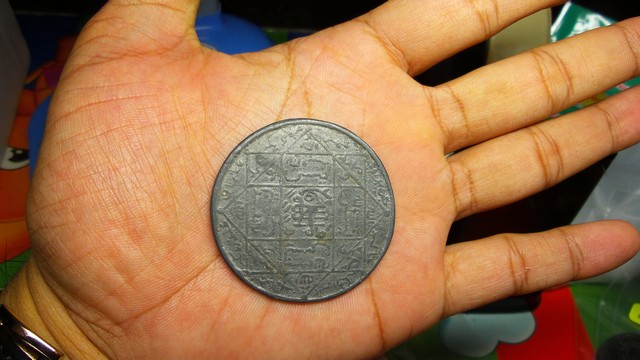 BLOG UTAMA Y.M PADUKA AYAHANDA PAY 8: DUIT YASSIN PENDINDING DAN PELARIS