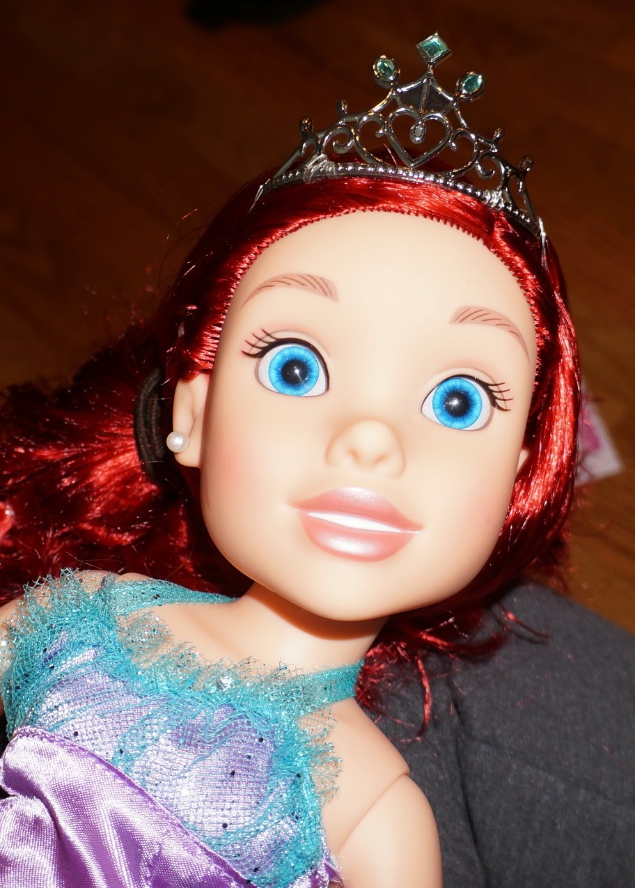 Evan and Lauren's Cool Blog: 10/5/13: Princess and Me Dolls Ariel