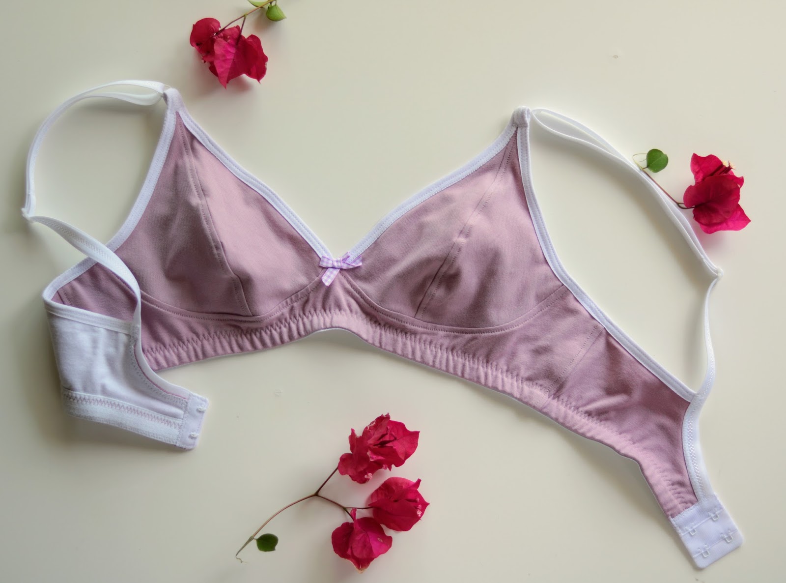 Watson Bra by Cloth Habit - Tip top sewing : Vintage Sewing Blog