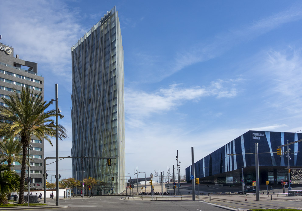 Luz y artes: Diagonal Zero Zero, arte arquitectónico desafiante