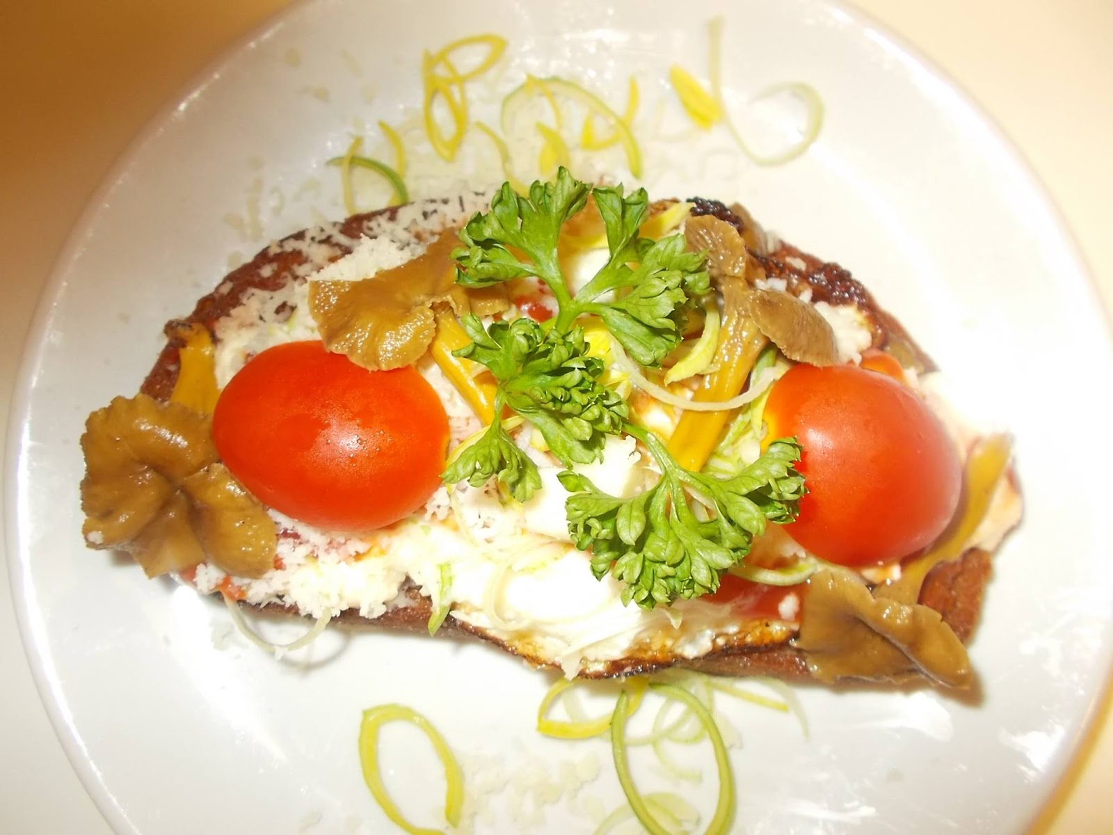 NAŠE KUCHYNĚ: Topinky s ďábelskými vejci nebo Ďábelská topinka s ...