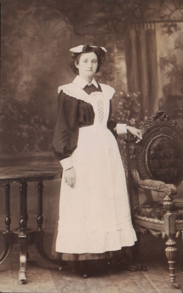 40 Vintage Portrait Pictures of House Maids in the Edwardian Era ...
