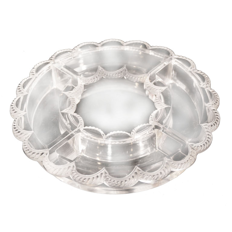 The Peak of Chic®: A Surtout? Says Who?